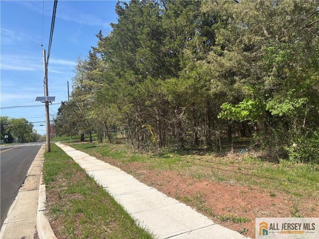 Piscataway, NJ Homes For Sale & Real Estate - 84 Homes | Trulia