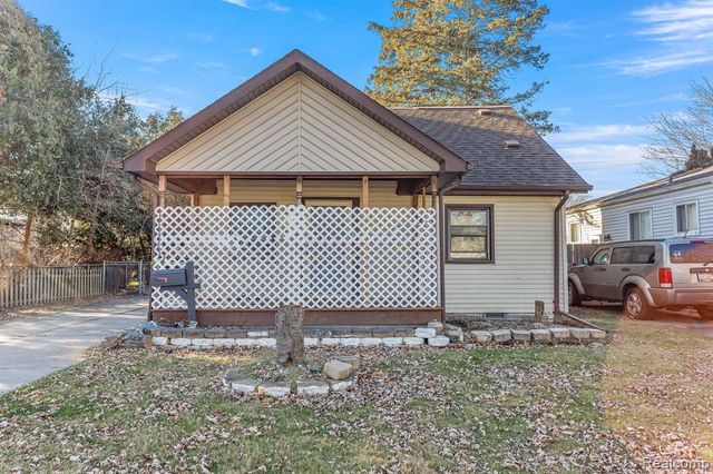 Dearborn Heights, MI Homes For Sale & Dearborn Heights, MI Real Estate ...