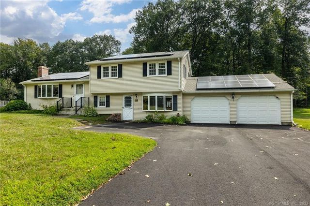 Suffield, CT Homes For Sale & Suffield, CT Real Estate | Trulia