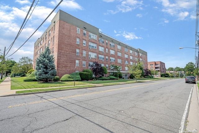 280 Guy Lombardo Avenue UNIT 4L, Freeport, NY 11520 | MLS# 3494318 | Trulia