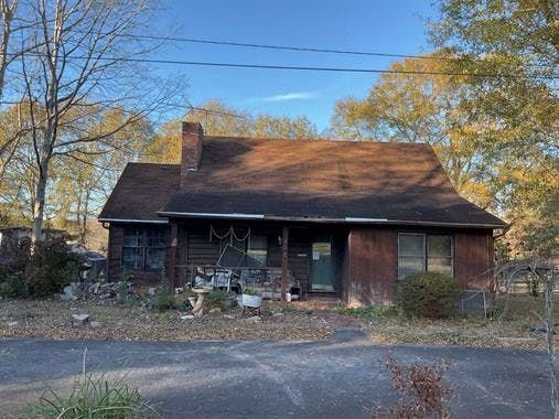 Landrum, SC Homes For Sale & Real Estate - 200 Homes | Trulia