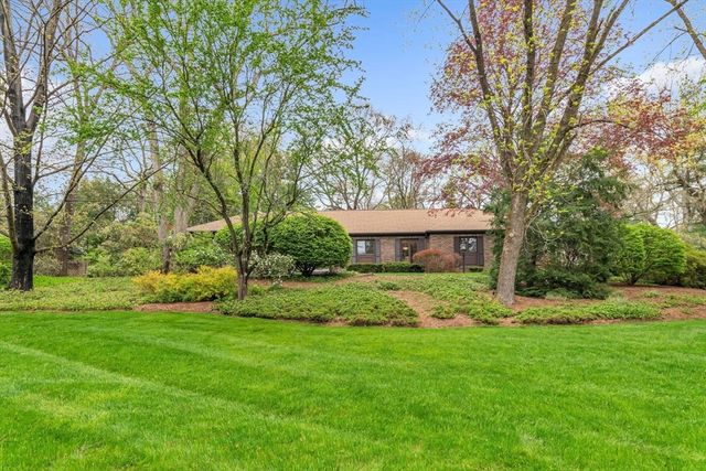 Longmeadow, MA Homes For Sale & Longmeadow, MA Real Estate | Trulia