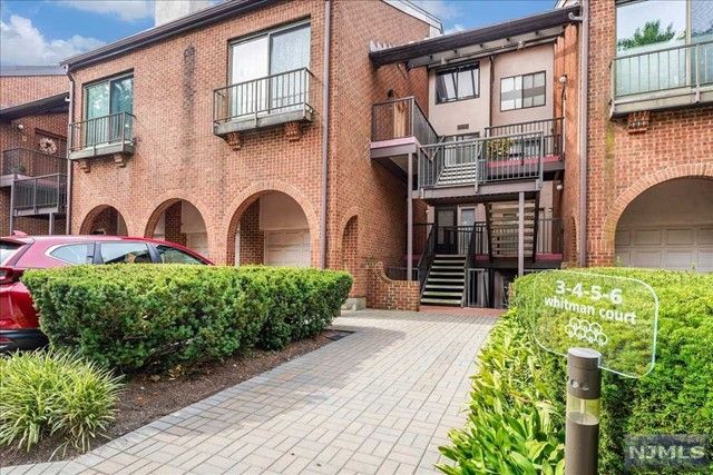 Teaneck, NJ Homes For Sale & Real Estate