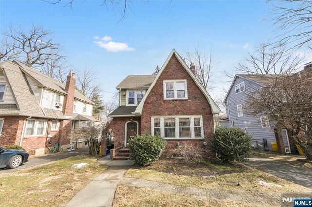 Teaneck, NJ Homes For Sale & Real Estate