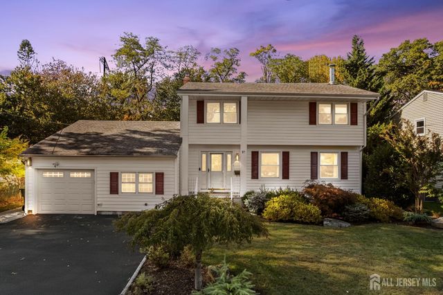 Edison, NJ Homes For Sale & Real Estate - 172 Homes | Trulia