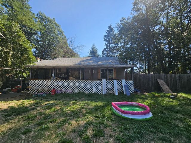 Cave Junction, OR Homes For Sale & Real Estate