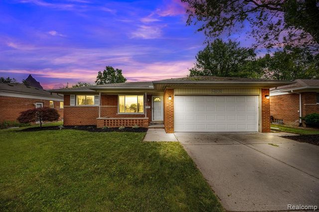 2888 Chesterfield Dr, Troy, MI 48083 - See Est. Value, Schools & More