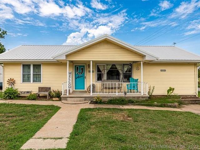 415 N Spencer St, Chouteau, OK 74337 - See Est. Value, Schools & More