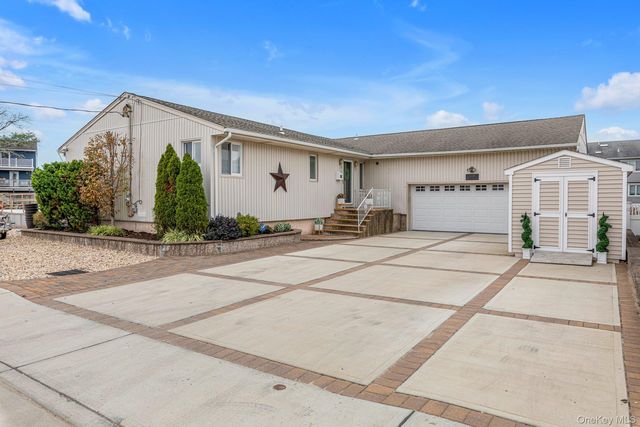 11510 Homes For Sale & 11510 Real Estate - 69 Homes | Trulia