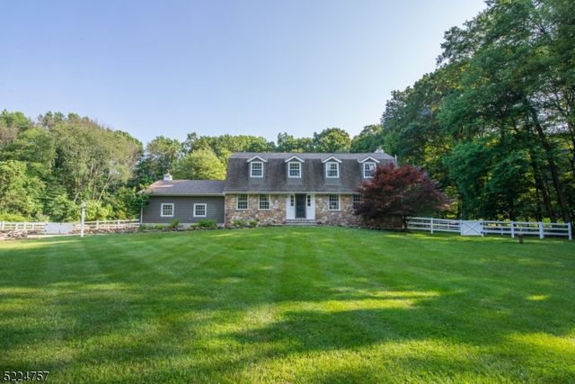 185 Naughright Rd, Long Valley, NJ 07853 - See Est. Value, Schools & More