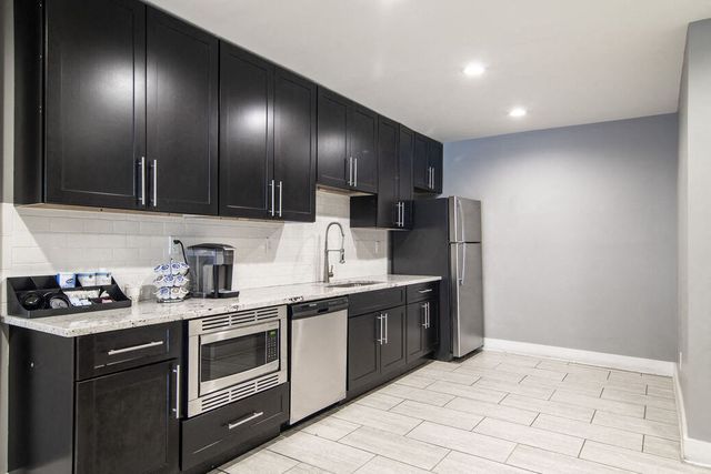 The Strand at Lenox - Atlanta, GA | Trulia