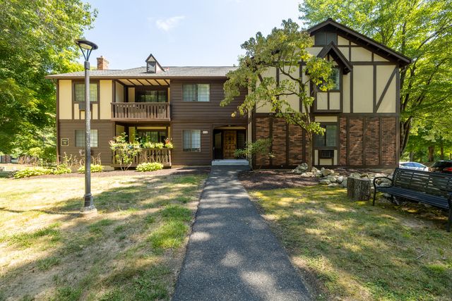 Brookfield, CT Homes For Sale & Real Estate - 46 Homes | Trulia