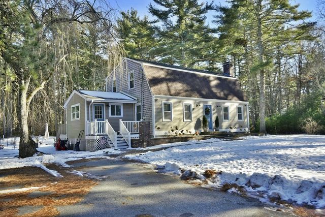 Carver, MA Homes For Sale & Real Estate