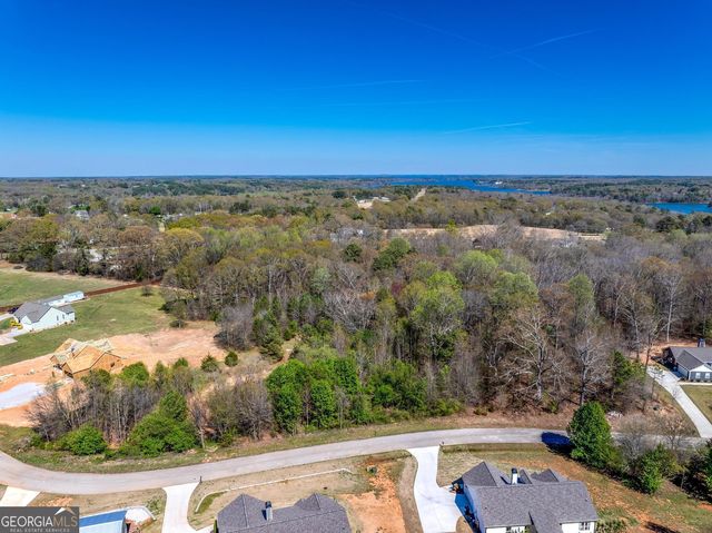 View Waterfront Homes for Sale in Hartwell, GA - 59 Houses | Trulia
