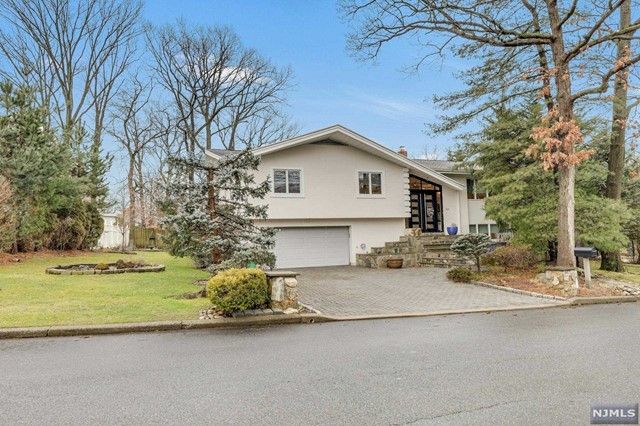 Englewood Cliffs, NJ Homes For Sale & Real Estate