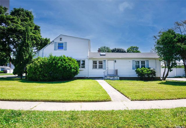 Plainview, NY Homes For Sale & Plainview, NY Real Estate | Trulia