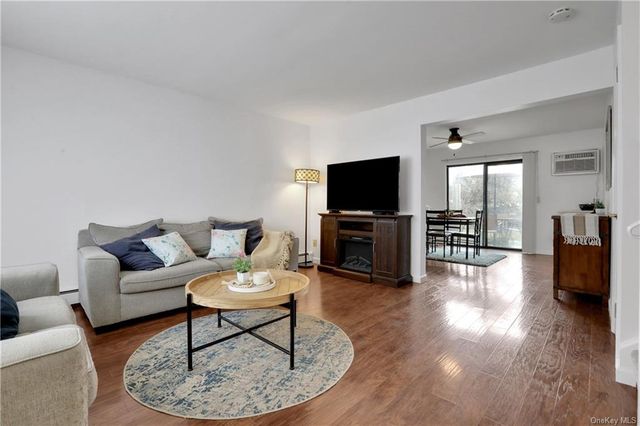 New Windsor, NY Homes For Sale & New Windsor, NY Real Estate | Trulia