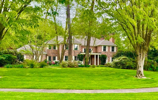 Longmeadow, MA Homes For Sale & Longmeadow, MA Real Estate | Trulia