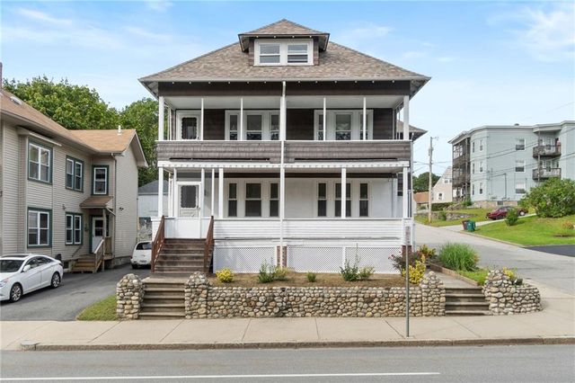 Woonsocket, RI Homes For Sale & Real Estate