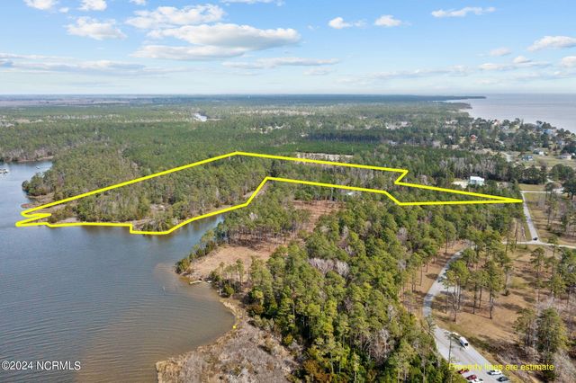 View Waterfront Homes for Sale in Oriental, NC - 87 Houses | Trulia
