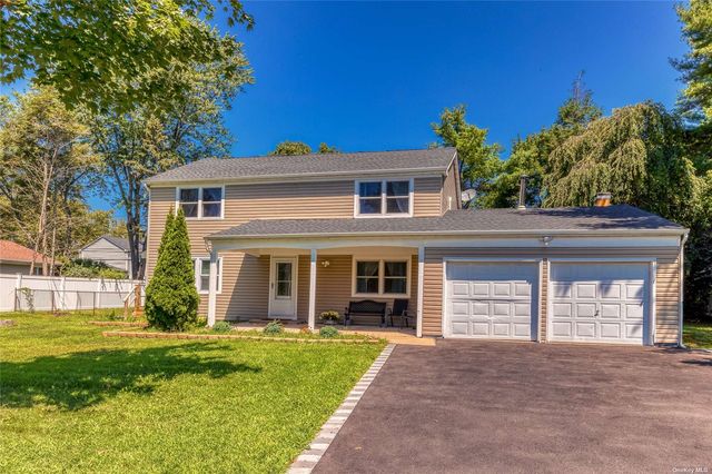 Lake Grove, NY Homes For Sale & Lake Grove, NY Real Estate | Trulia