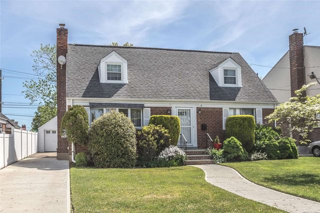 Valley Stream, NY Homes For Sale & Valley Stream, NY Real Estate | Trulia