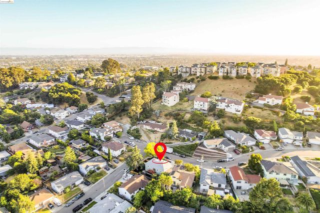 Castro Valley, CA Homes For Sale & Castro Valley, CA Real Estate | Trulia