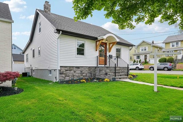 Lyndhurst, NJ Homes For Sale & Lyndhurst, NJ Real Estate | Trulia