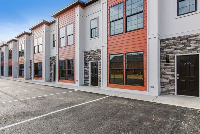 Townhomes for Rent Near Me - Find Nearby Townhouses | Trulia