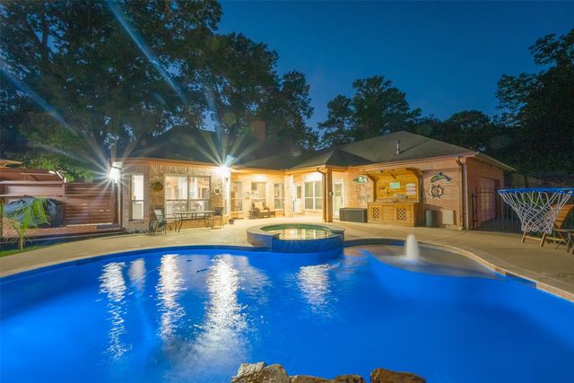 April Sound, Montgomery, TX Homes For Sale & April Sound, Montgomery ...