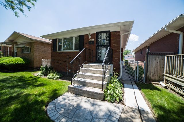 11724 S Elizabeth St, Chicago, IL 60643 - See Est. Value, Schools & More