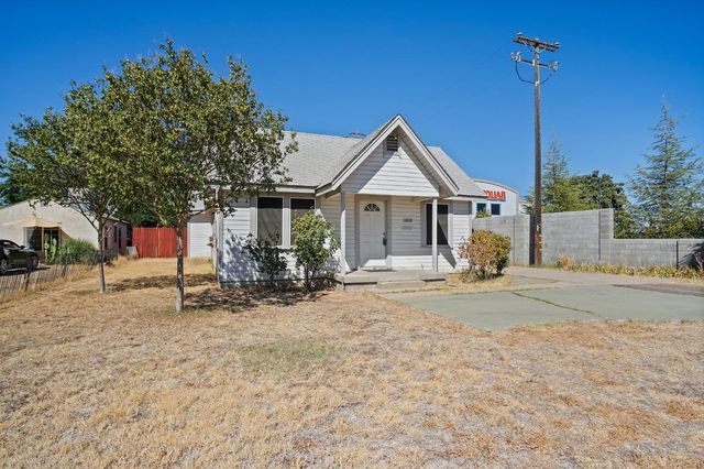 1695 Yosemite Pkwy, Merced, CA 95340 - See Est. Value, Schools & More