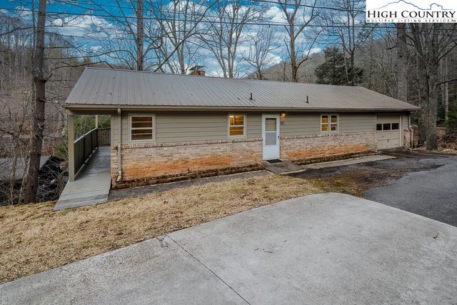 Blowing Rock, NC Homes For Sale & Blowing Rock, NC Real Estate | Trulia