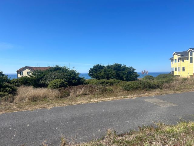 Whitethorn, CA Homes For Sale & Real Estate - 151 Homes | Trulia