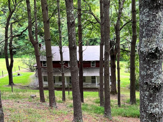 1531 Roberts Cove Rd, Troutdale, VA 24378 - See Est. Value, Schools & More