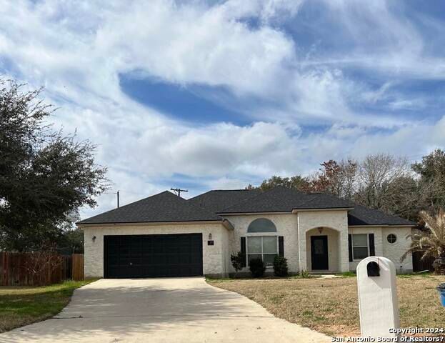 Devine, TX Homes For Sale & Devine, TX Real Estate | Trulia