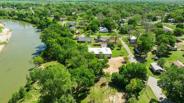 Columbus, TX Homes For Sale & Columbus, TX Real Estate | Trulia
