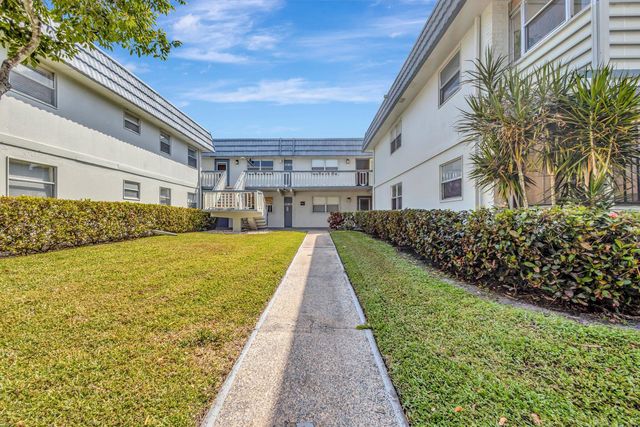 Kings Point, Delray Beach, FL Homes For Sale & Kings Point, Delray ...