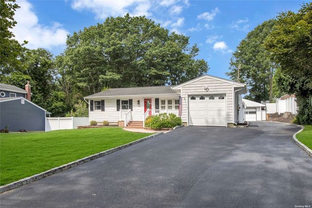 Hauppauge, NY Homes For Sale & Real Estate