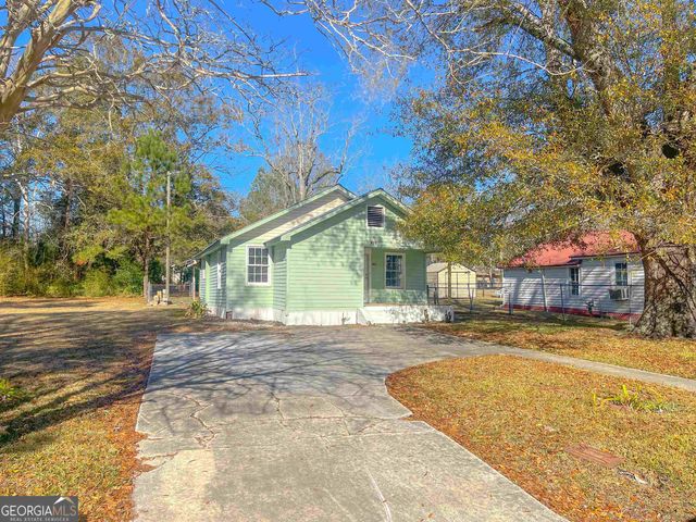 924 5th Ave SW, Moultrie, GA 31768 - See Est. Value, Schools & More