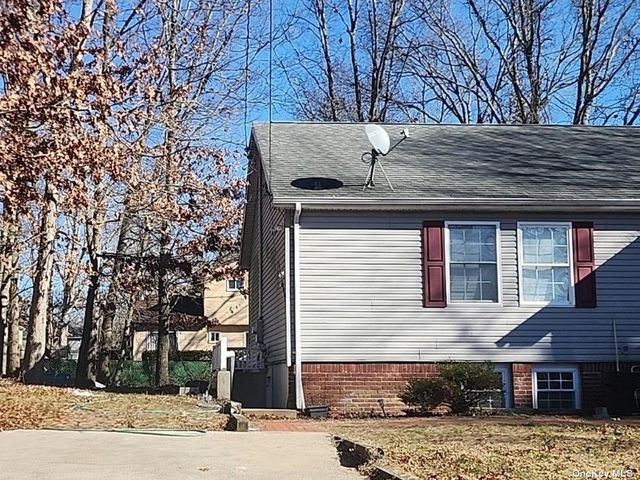 Mastic, NY Homes For Sale & Mastic, NY Real Estate | Trulia