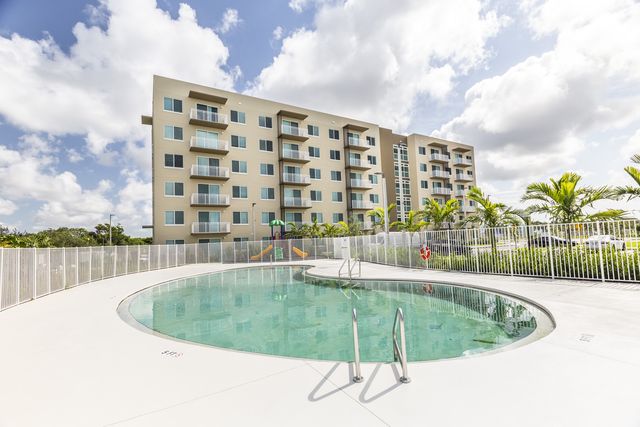 Resia Coral Reef - Miami, FL | Trulia