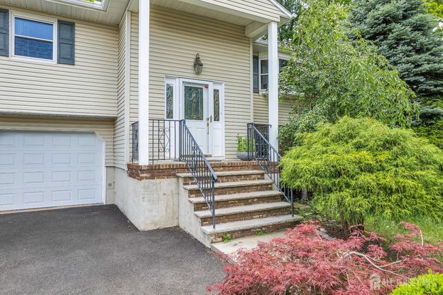 Edison, NJ Homes For Sale & Real Estate - 138 Homes | Trulia