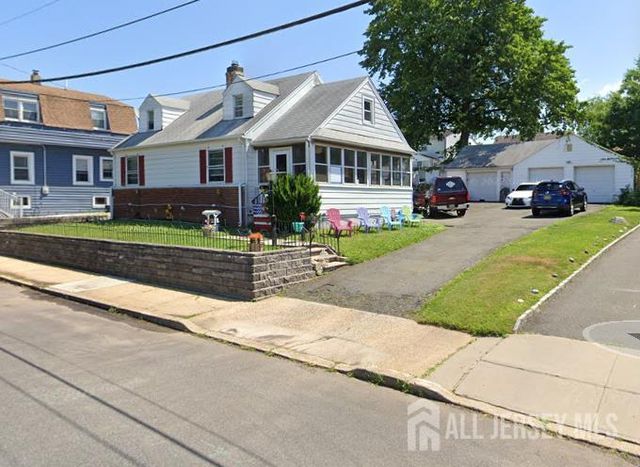 Carteret, NJ Homes For Sale & Real Estate - 81 Homes | Trulia