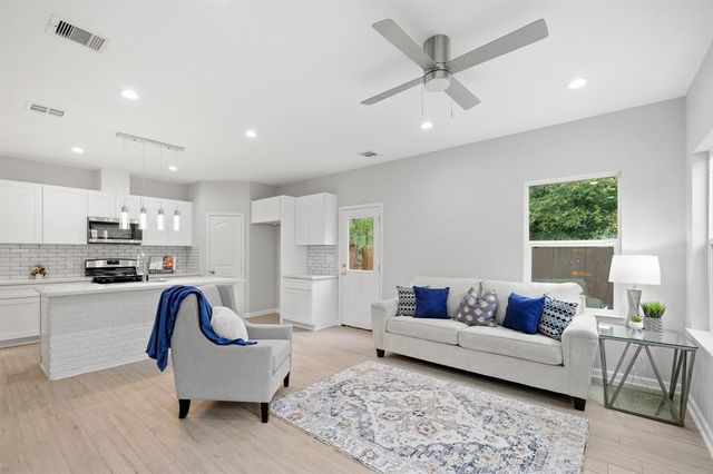 77075 Homes For Sale & 77075 Real Estate | Trulia