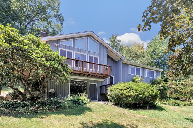 Shelton, CT Single Family Homes For Sale - 57 Listings | Trulia