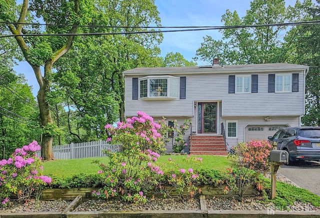 Edison, NJ Homes For Sale & Real Estate - 169 Homes | Trulia