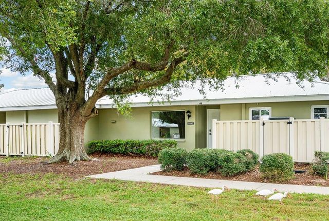 View Waterfront Homes for Sale in Crystal River, FL - 167 Houses | Trulia