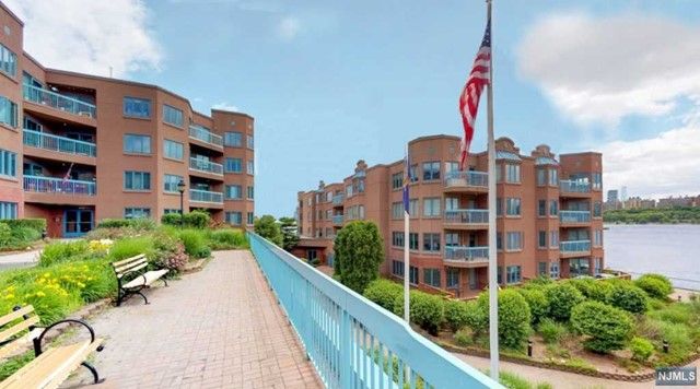 Edgewater, NJ Condos For Sale - 43 Listings | Trulia