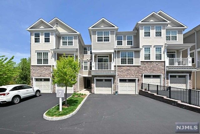 61 Autumn Way #61, Montvale, NJ 07645 | Trulia